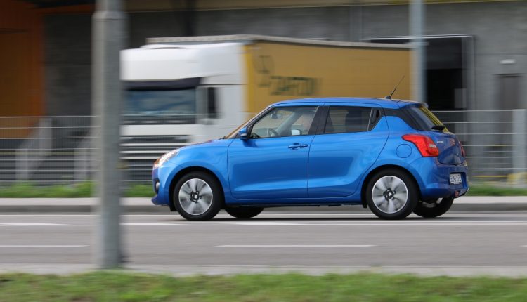 Suzuki Swift vs Skoda Fabia 006 – Automagazin.sk – Novinky, testy, recenzie