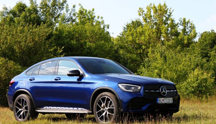 Mercedes-Benz GLC 300 4MATIC kupé – Štýlový zafír | Automagazin.sk ...