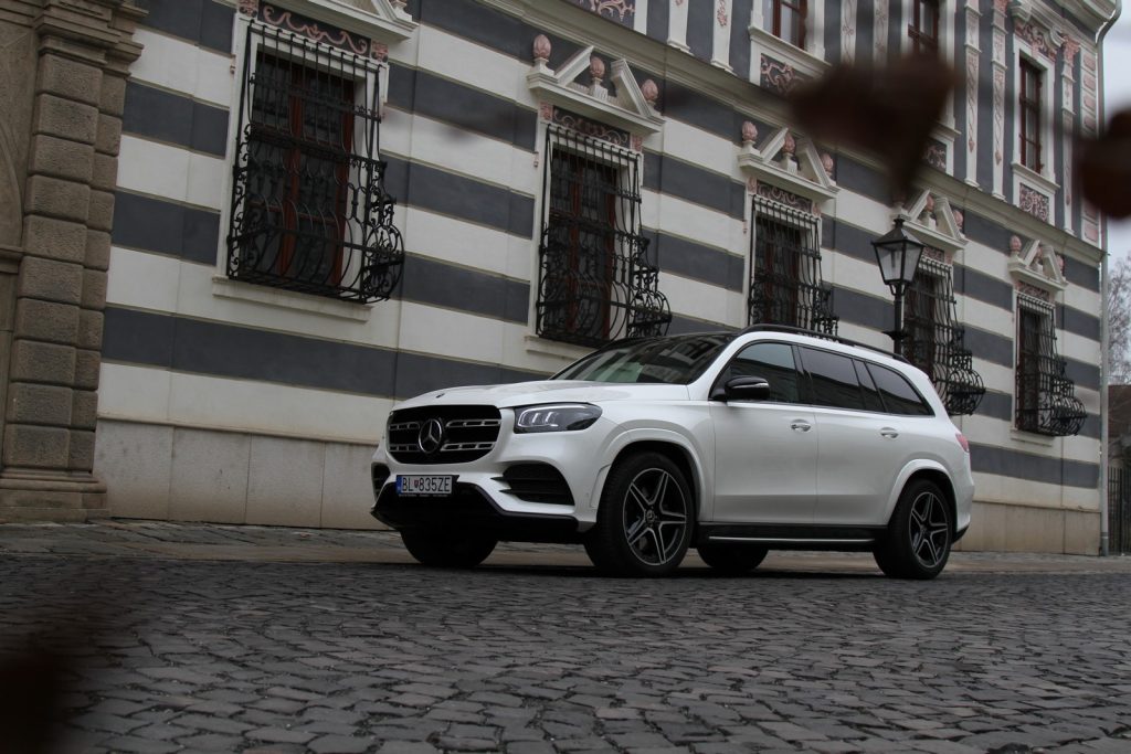 TEST: MERCEDES-BENZ GLS 400d 4Matic – Slon v porceláne | Automagazin.sk ...