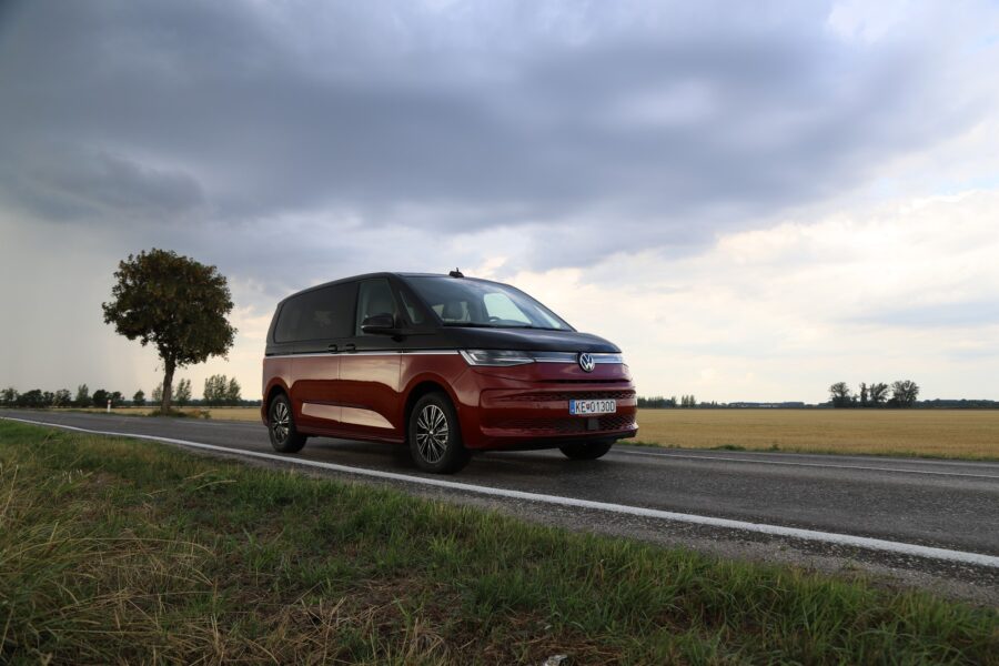 Volkswagen Multivan T7 – Jeho poslaním je rodina | Automagazin.sk ...