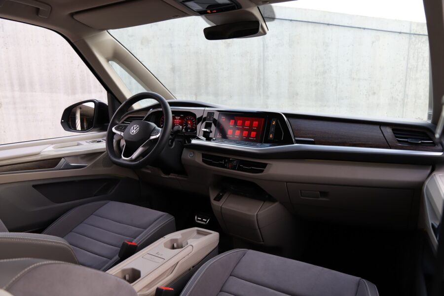 Volkswagen Multivan T7 – Jeho poslaním je rodina | Automagazin.sk ...