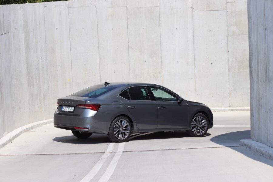 Test: Škoda Octavia 2,0 TDI 7 st. DSG Top Selection: Ať žije liftback ...